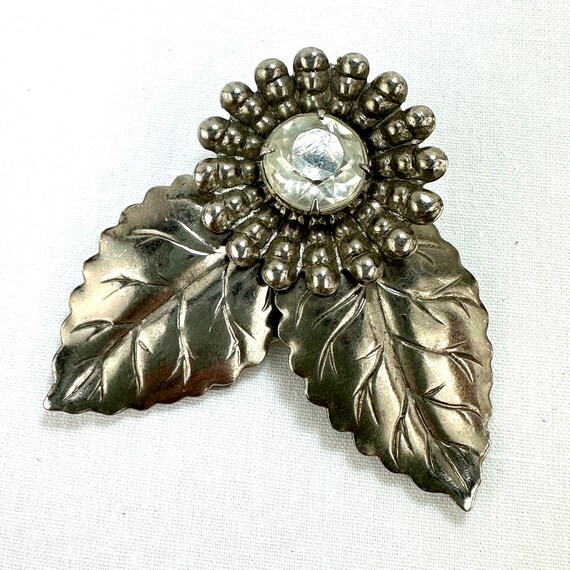 Midcentury Silver Tone Articulated Fur Clips - Gem