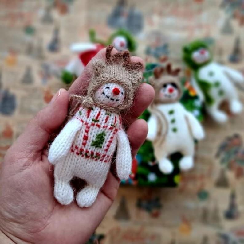 Knitted Bonnet Pattern for Mini Toys | Tiny Hat for Snowman or Small ...