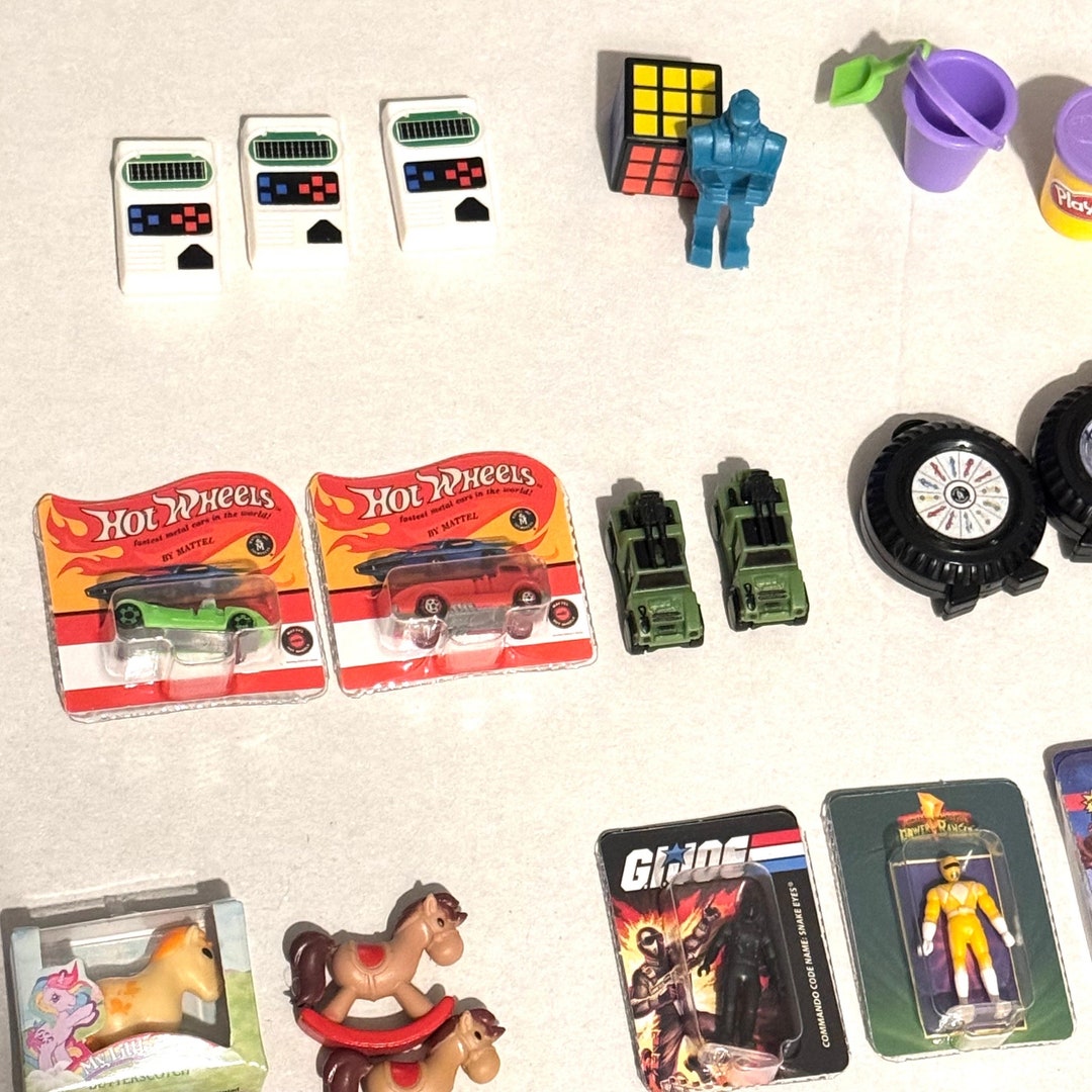 Miniature Collectibles Micro Toys in the World Series 1, Miniature ...