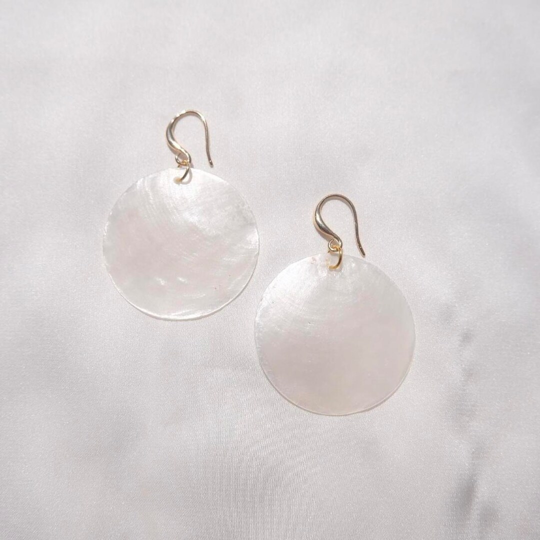 The Large Nora Capiz Shell Gold Earrings - Etsy