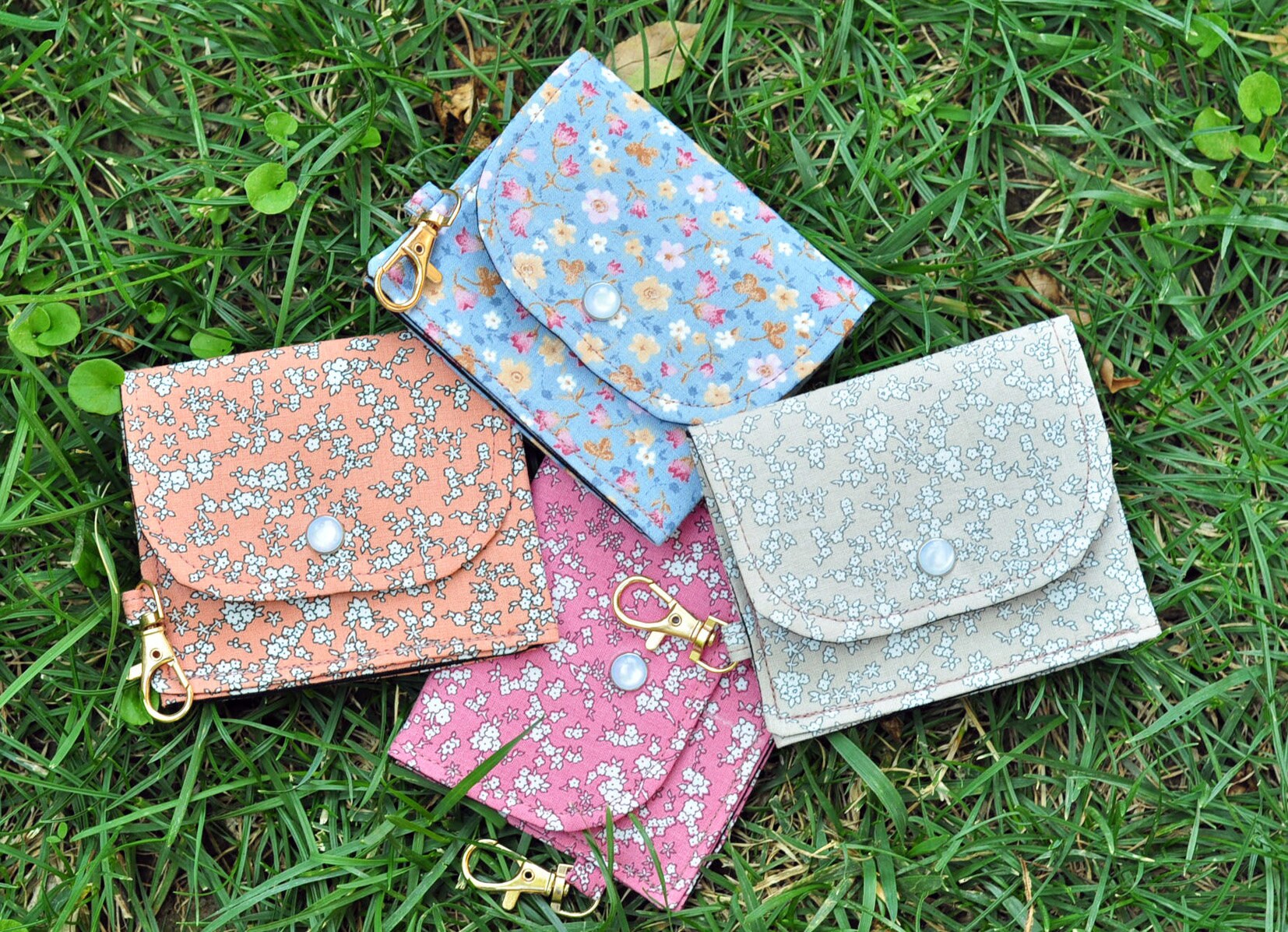Floral Fabric Card Purses, Fabric Keychain Wallets, Key Fob Purses ...