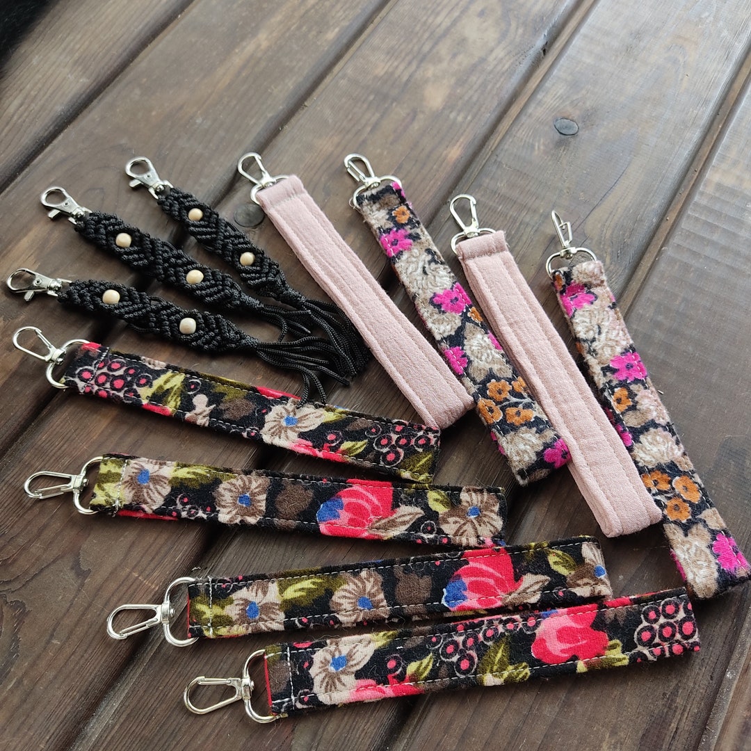 Floral Fabric Keychains, Floral Fabric Key Fobs, Wristlet Fabric ...
