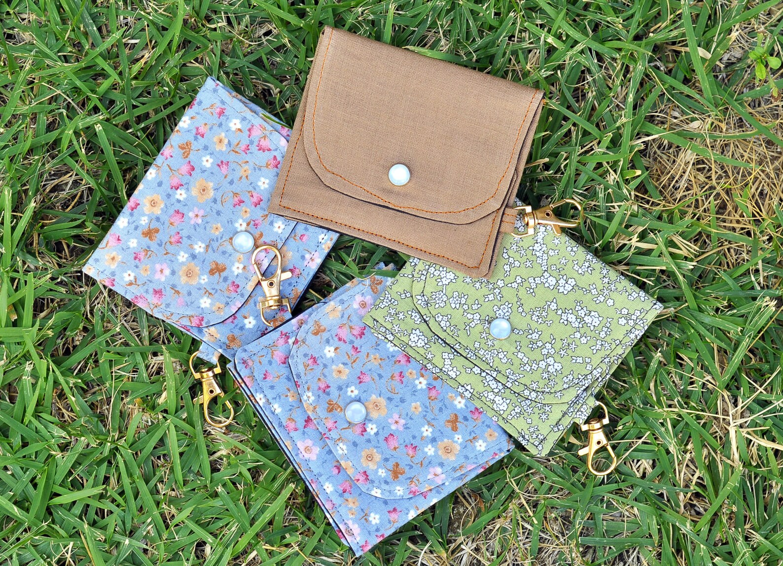 Floral Fabric Card Purses, Fabric Keychain Wallets, Key Fob Purses ...