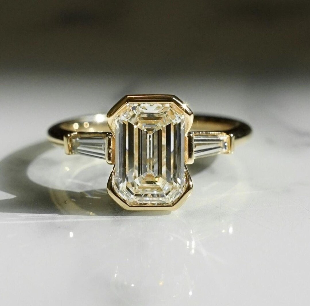 4CT Emerald Cut Moissanite Engagement Ring Womens Wedding Ring Luxury Emerald Three Stone Ring ...