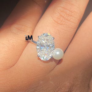 Ariana Grande's Ring Oval Cut Moissanite Engagement Ring Pearl ...