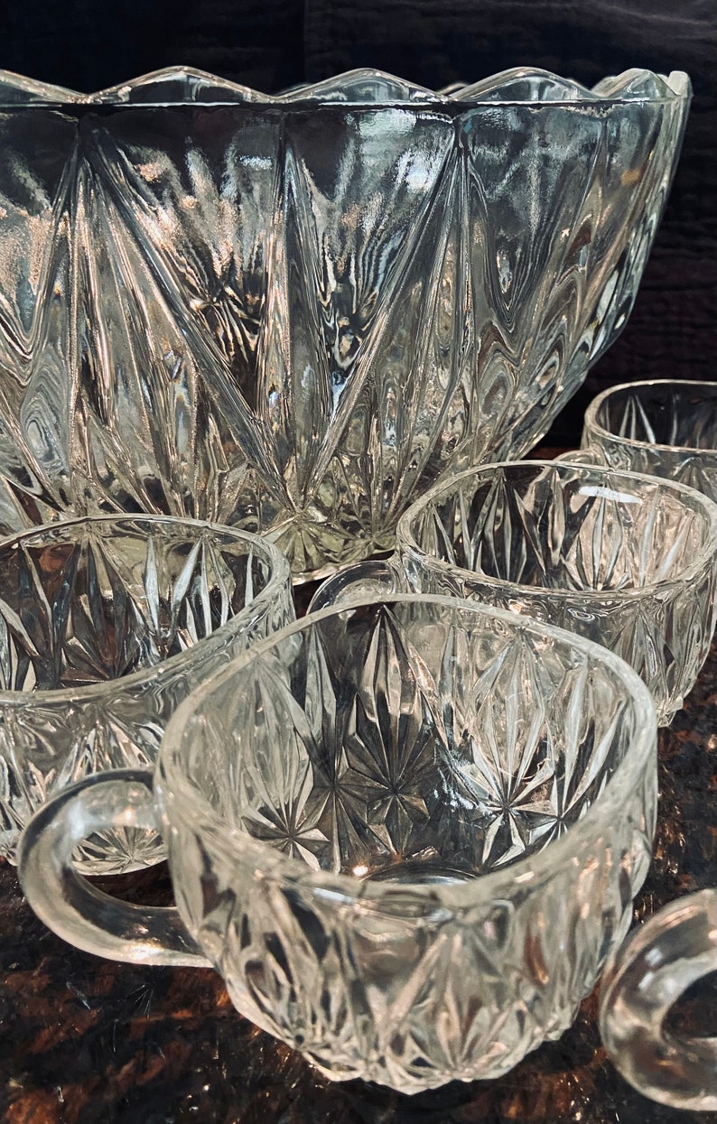 Vintage 1960’s Crystal Punch Bowl & 12 Cups - Etsy