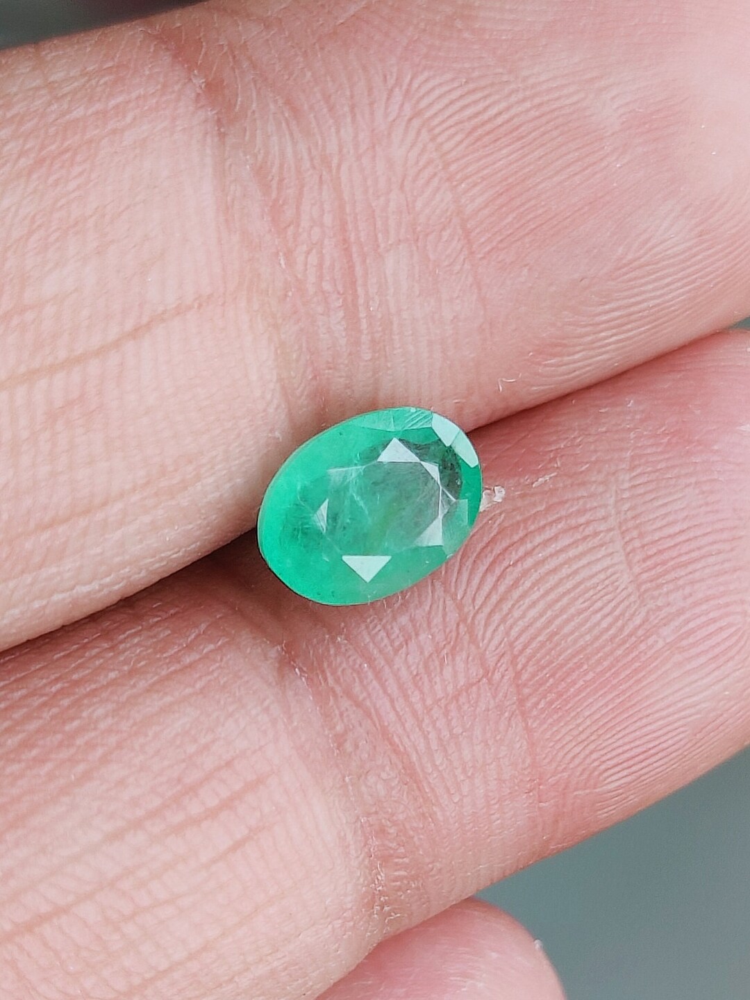 1.15 CT Vivid Green Emerald Oval 8.20X6.20 MM. Zambia Emerald Loose ...