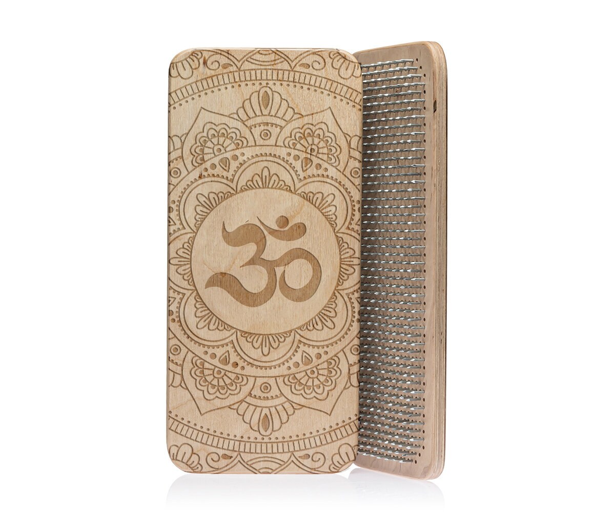 Engraving Om Symbol, Wooden Sadhu Brett for Foot, Sadhu Nails Boards ...