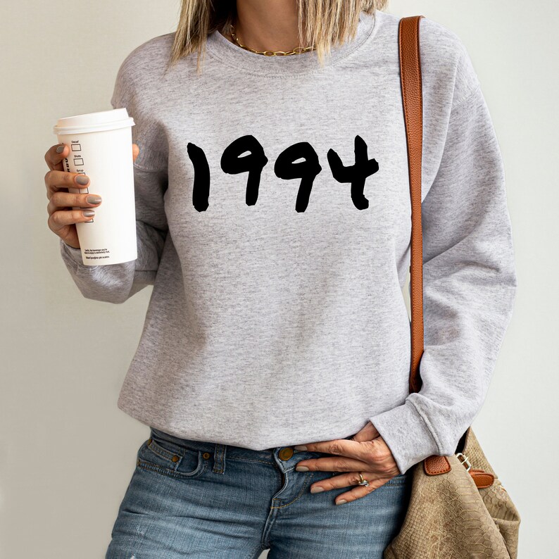 Chic '1994' Trendy Sweatshirt Gift for 30th Birthdays & 30th Class ...