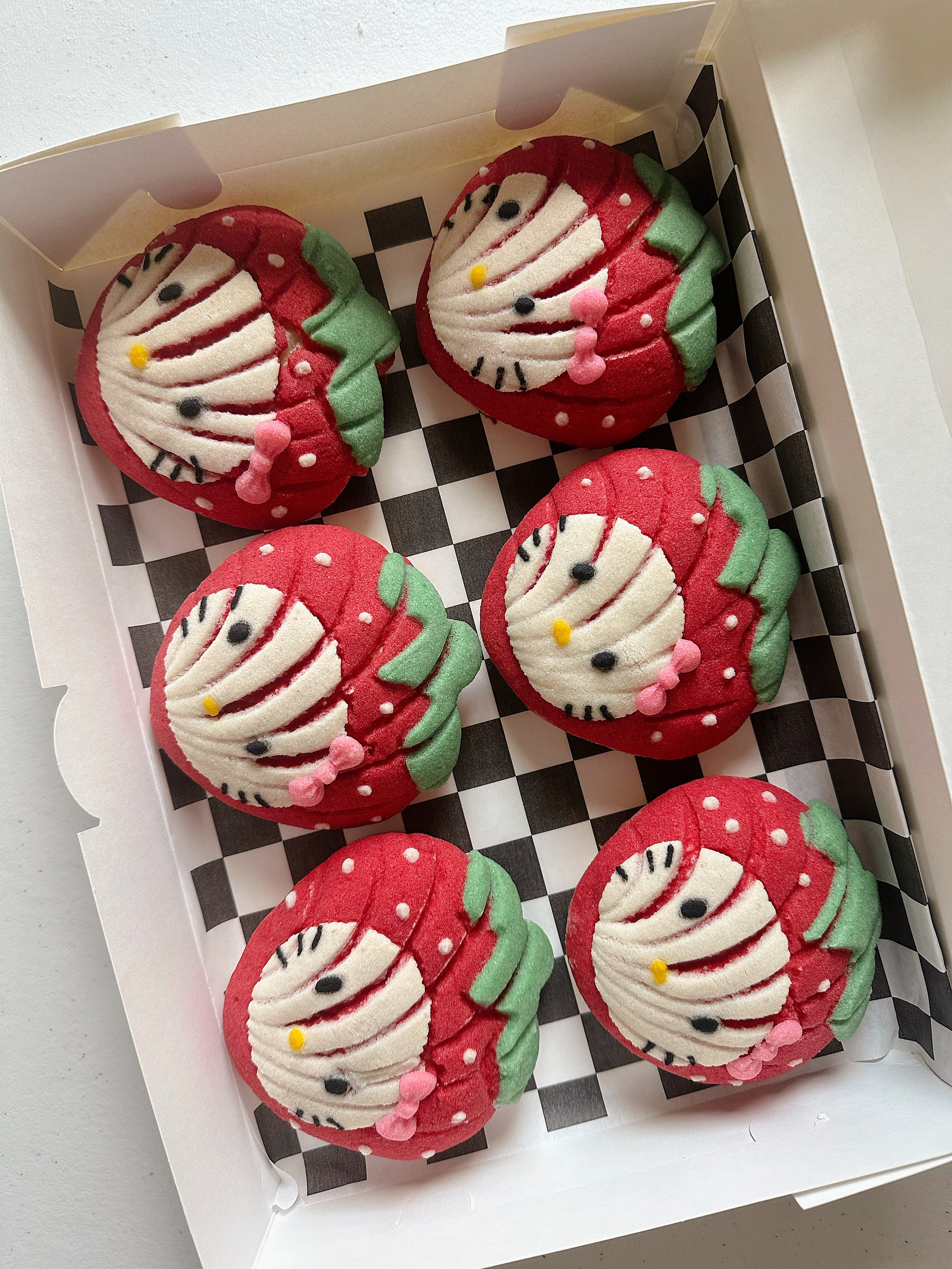 Strawberry Hello Kitty Themed Conchas pack of 6 - Etsy