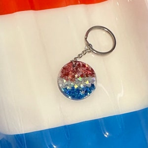 Red, White, and Blue Handmade Resin Glitter Star Round Pendant Keychain ...