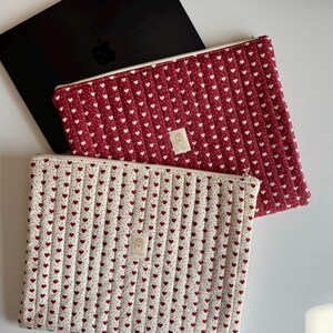Handmade Quilted Laptop Sleeve: Red Heart Cotton Padded Tablet Case - Etsy