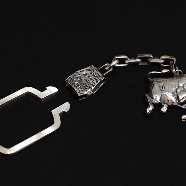 Bull Keychain - Etsy