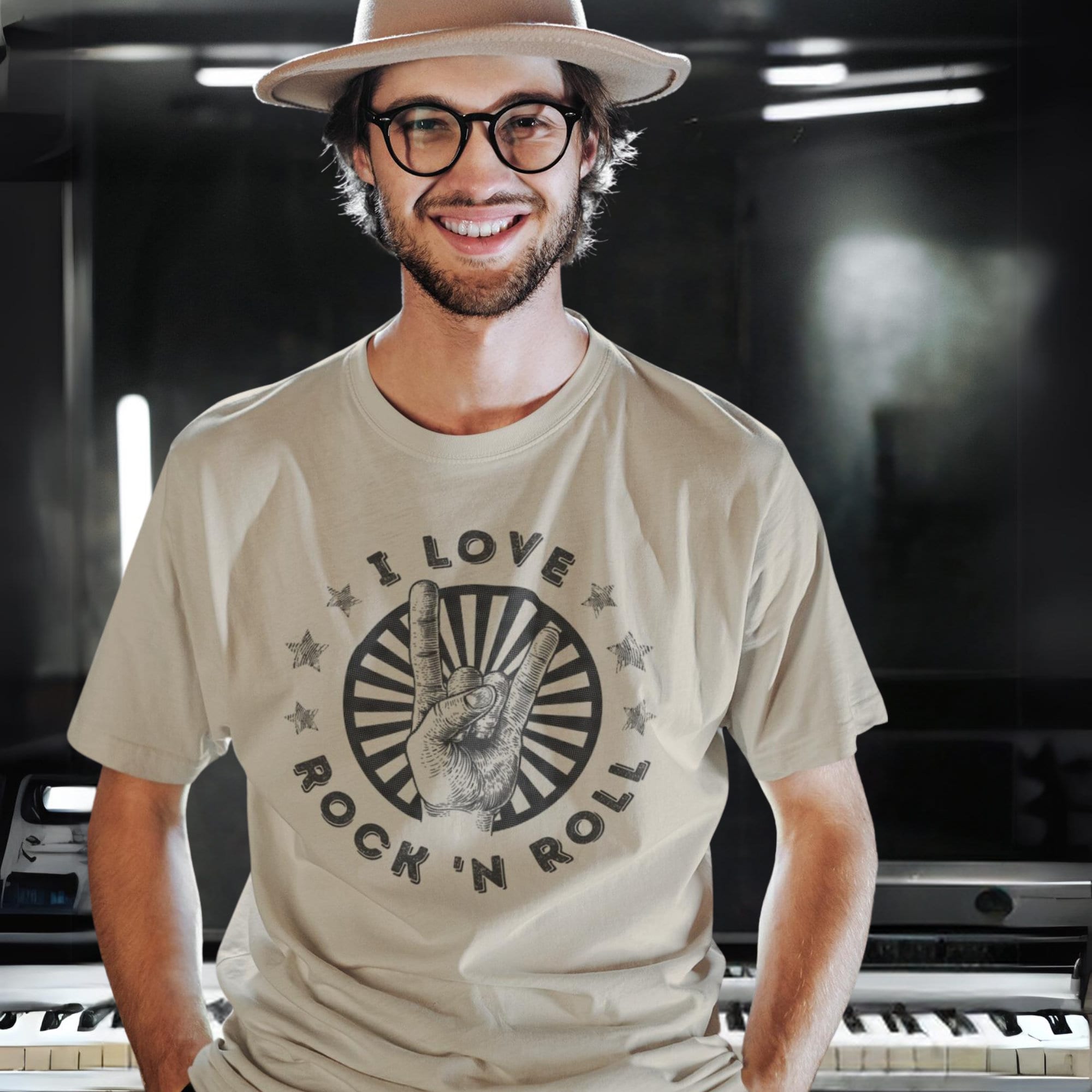 I Love Rock 'N Roll Shirt, Joan Jett, Unisex T-shirt With Rock Hand ...