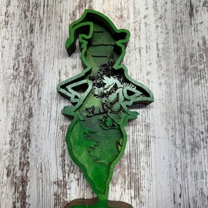 Layered Grinch Christmas Decor. Laser Cut and Painted. - Etsy