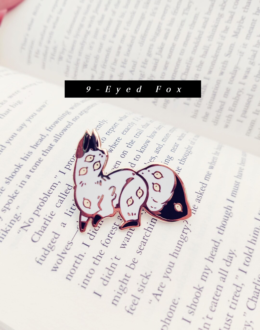9-eyed Fox the Mythic Fox Spirit Enamel Pin - Etsy