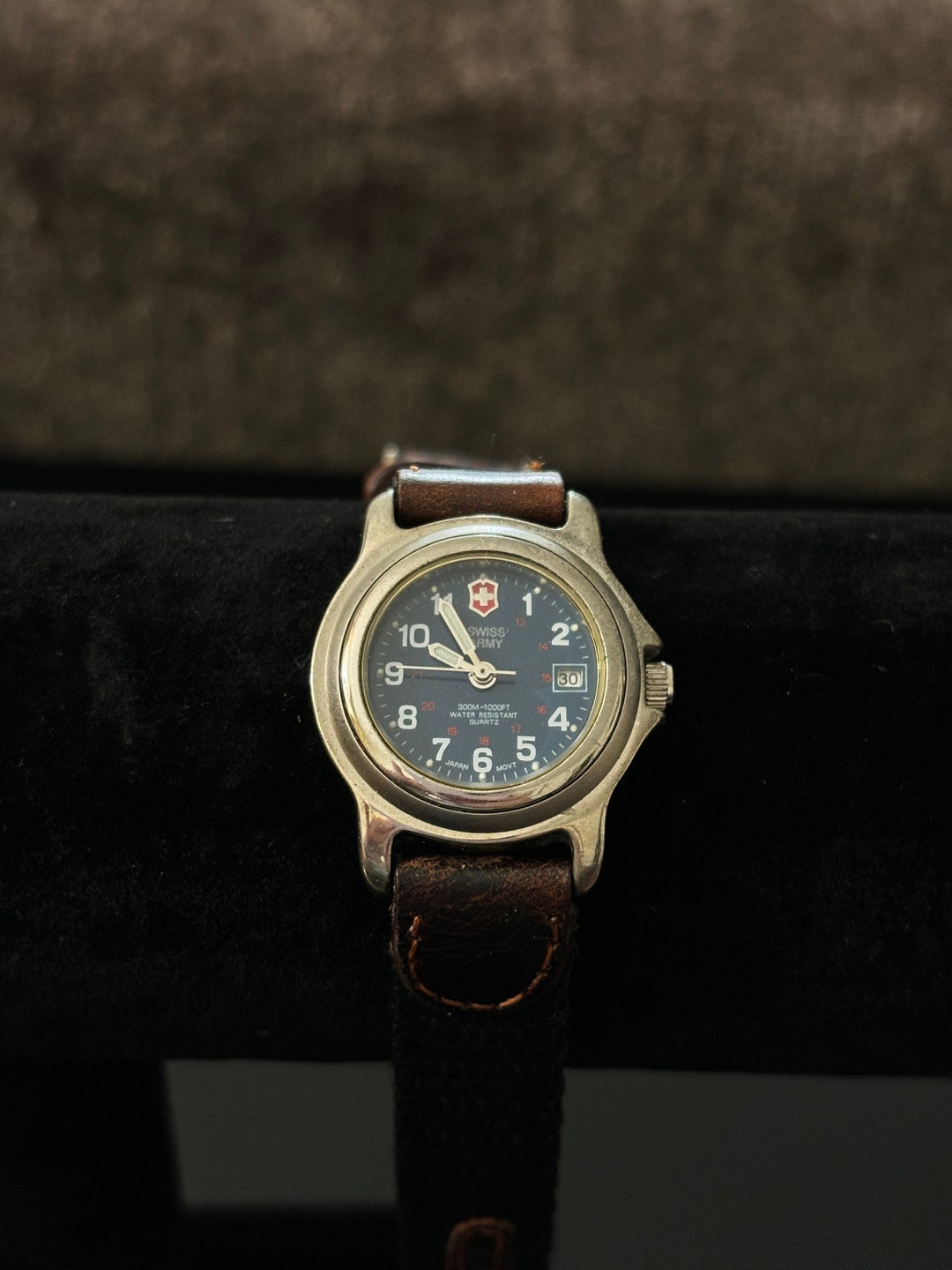 Vintage Swiss Army Small Unisex Watch - Etsy