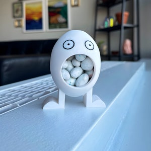 Feed Eggs Egg I Think You Should Leave With Tim Robinson Eggman Game ...