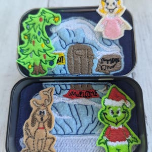 Grinch Pocket Playset, Tin Playset, Pretend Play, Quite Time Play, - Etsy