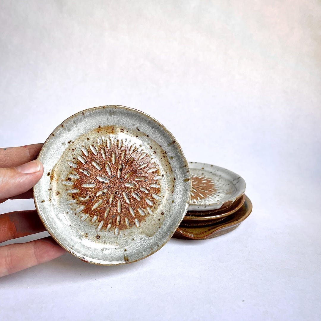 Hand-made Ceramic Garlic Plate - Etsy