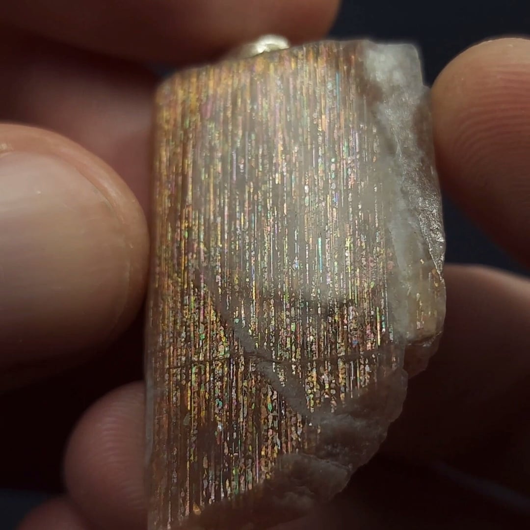 Meteor Shower Sunstone From Tanzania 37cts - Etsy