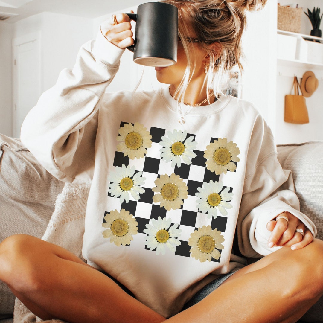 Retro Checker Pressed Flower Sweatshirt, Floral Crewneck Gift for Her ...