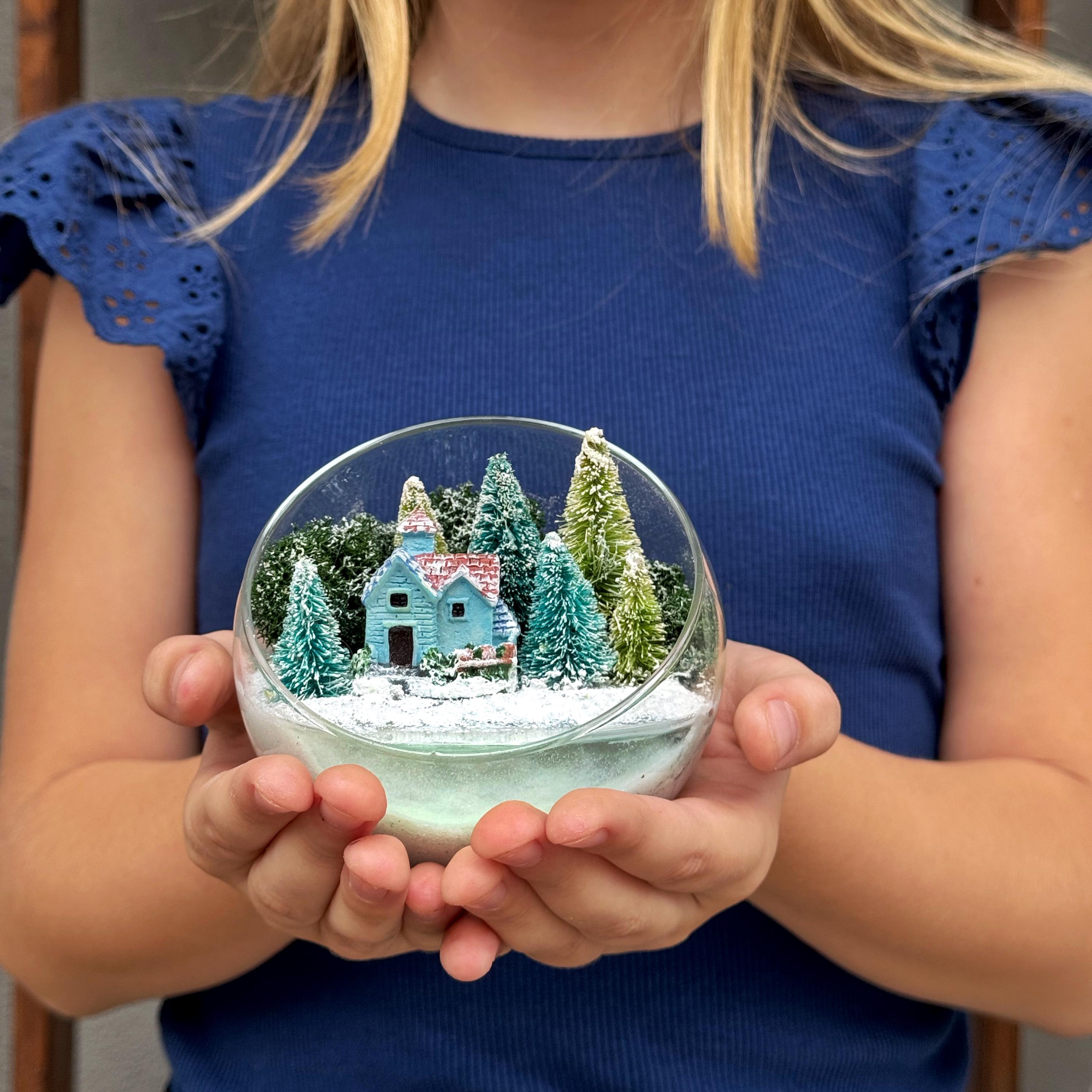 Christmas Snow Globe Terrarium – Mini Winter Fairytale Village in Glass ...
