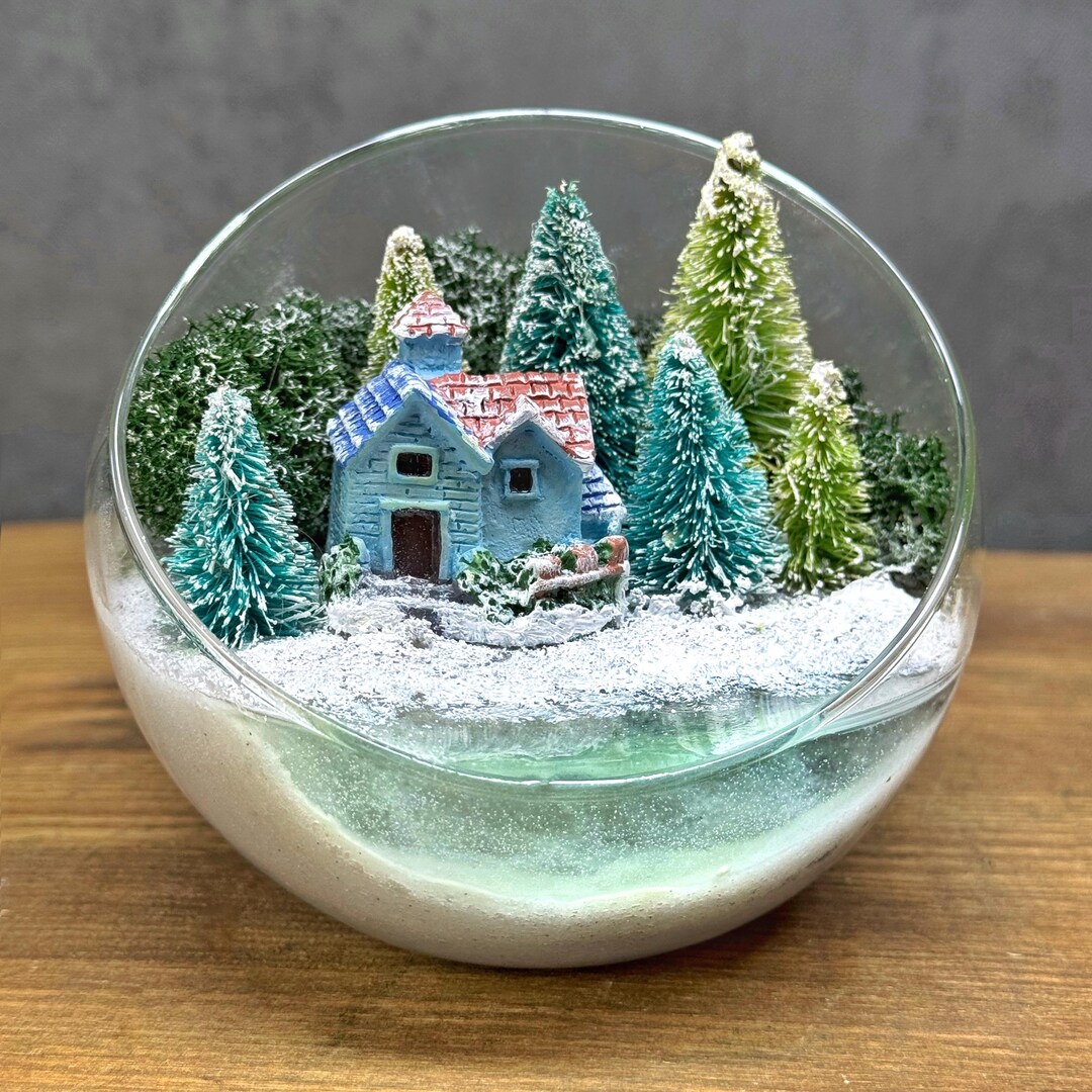 Christmas Snow Globe Terrarium – Mini Winter Fairytale Village in Glass ...