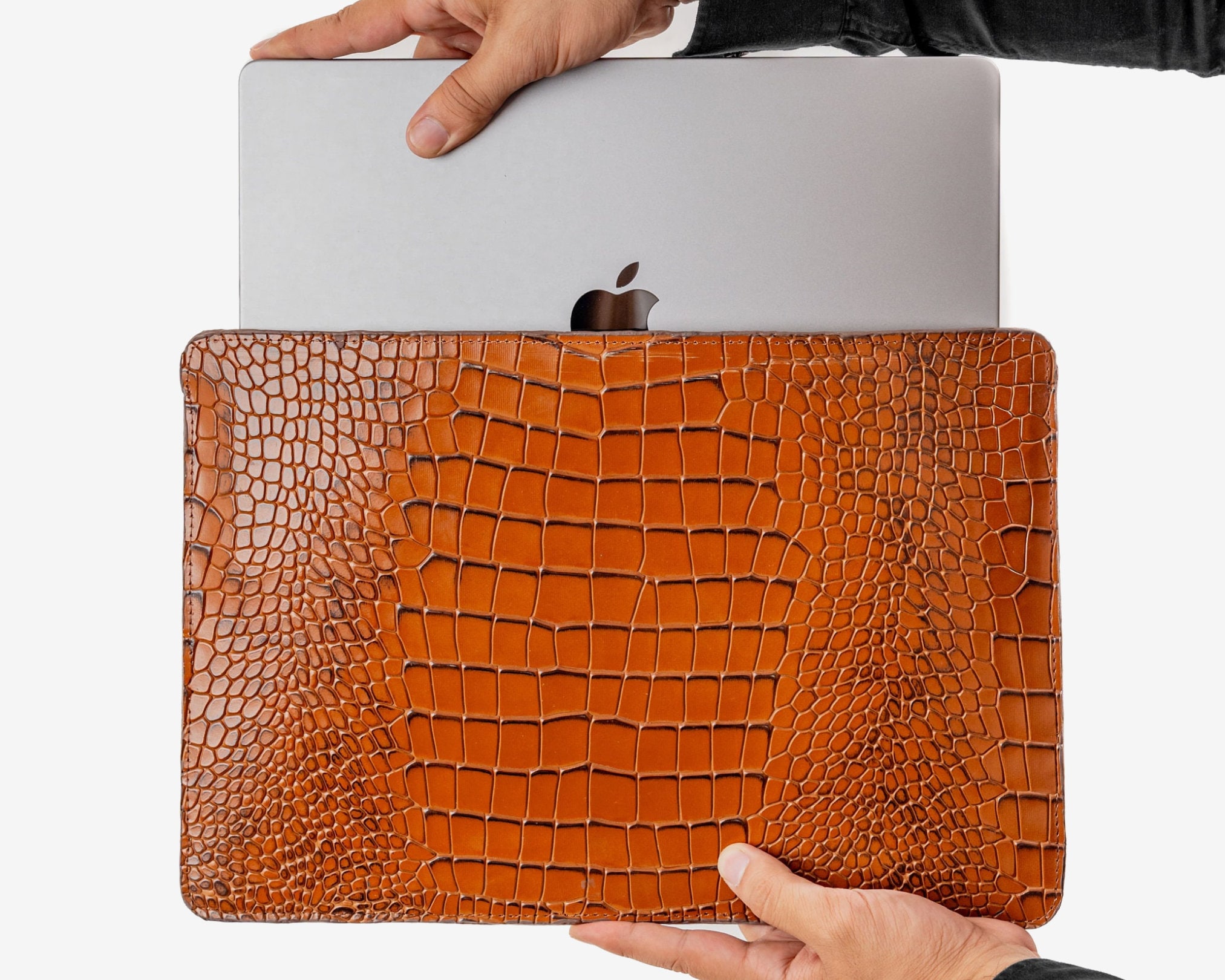 Crocodile Brown: Leather Laptop Sleeve/cover | Macbooks 13inch, 15–15.6 ...