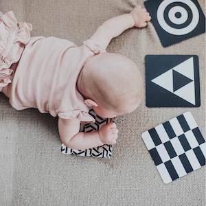Montessori Tummy Time Set by Peariwinkle® - Etsy