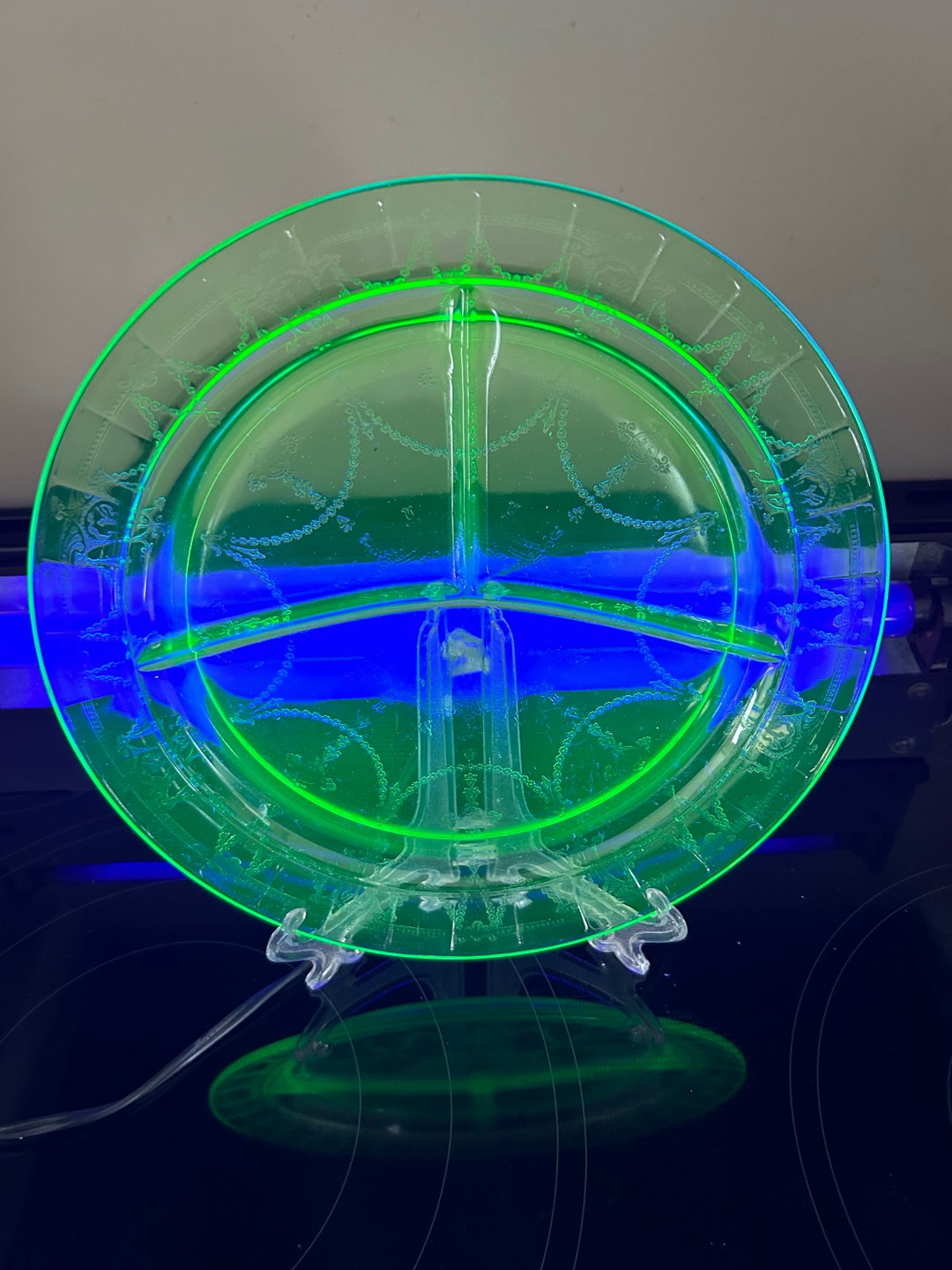 Vintage Depression Glass Uranium Radium 10 1/2 Inch Grill Plate Cameo ...