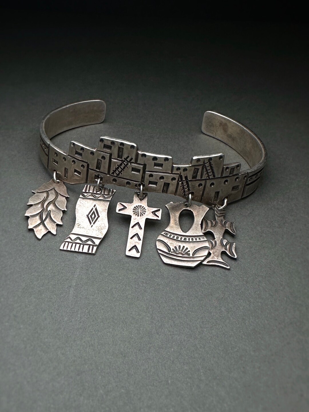 Rare and Very Beautiful Joe Delgarito Navajo ALV Feather Sterling ...