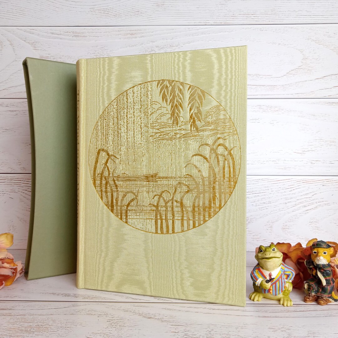 Kenneth Grahame, the Wind in the Willows Book, GORGEOUS Full Moiré ...