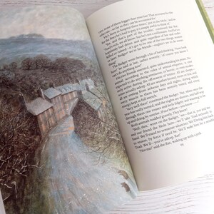 Kenneth Grahame, the Wind in the Willows Book, GORGEOUS Full Moiré ...