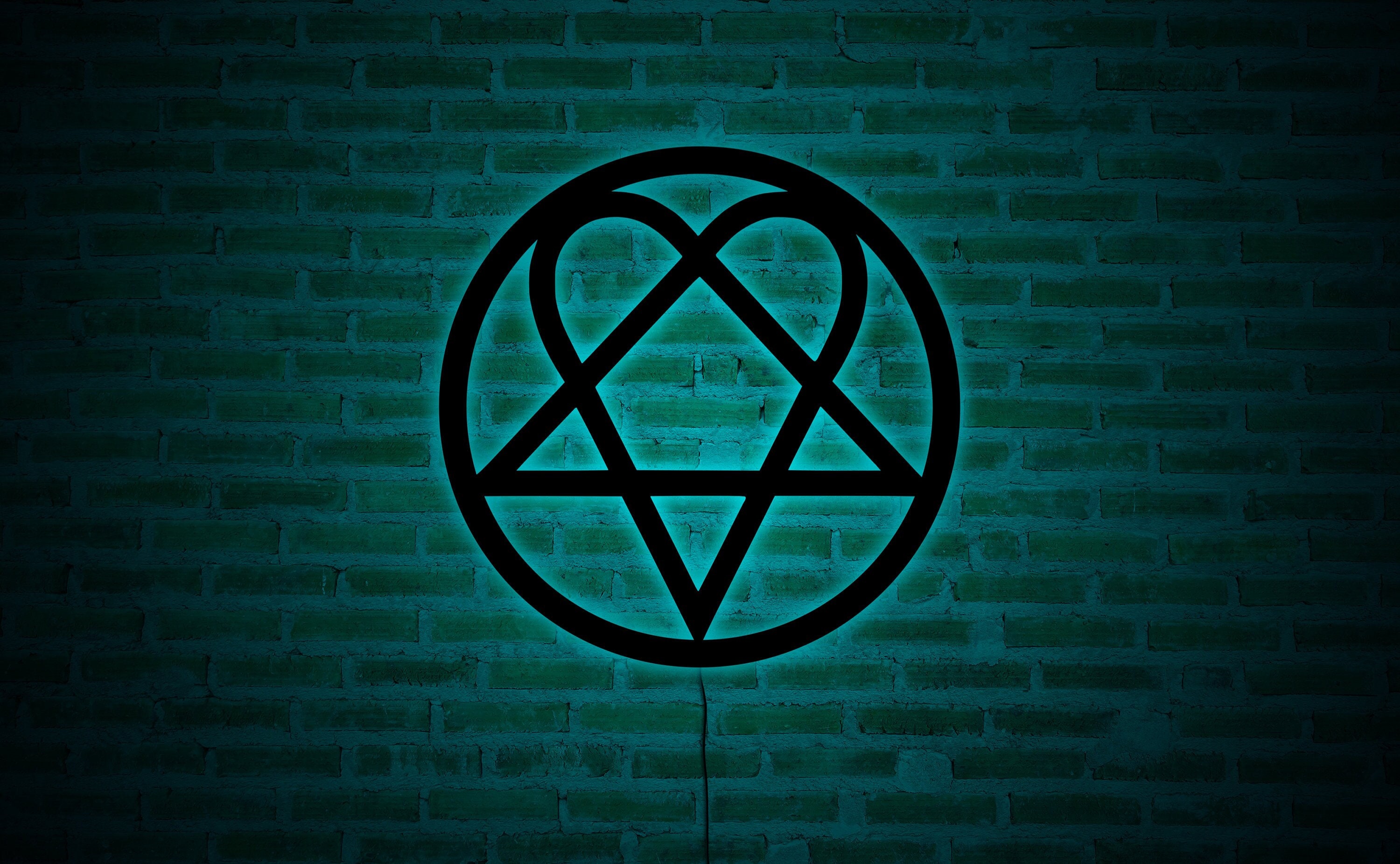 Purple Heartagram Wallpaper