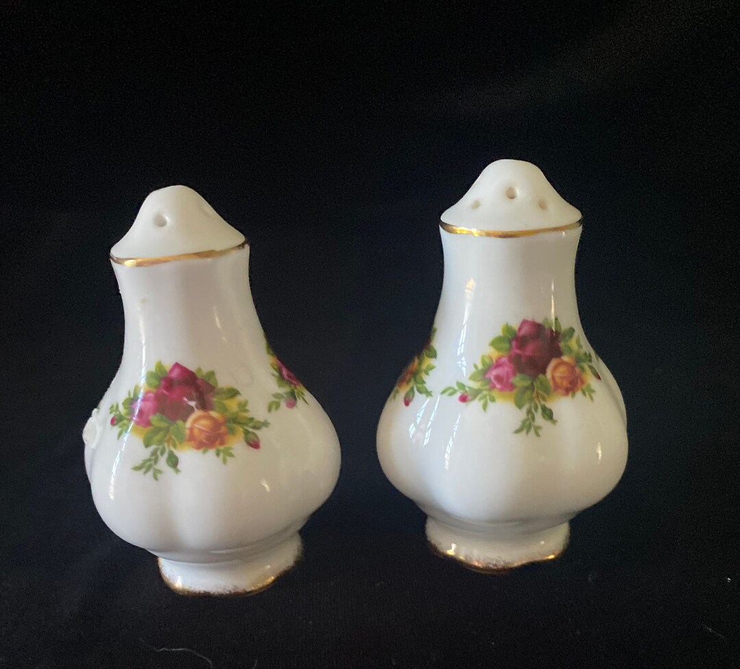 Prince Albert "old Country Roses" Salt and Pepper Shakers, Burgundy and ...