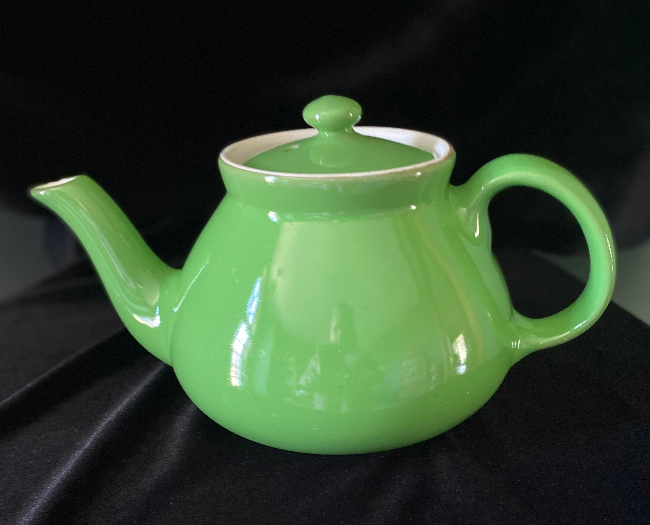 Hall Pottery Lidded Teapot, Emerald Green Art Deco, Hall's New York ...
