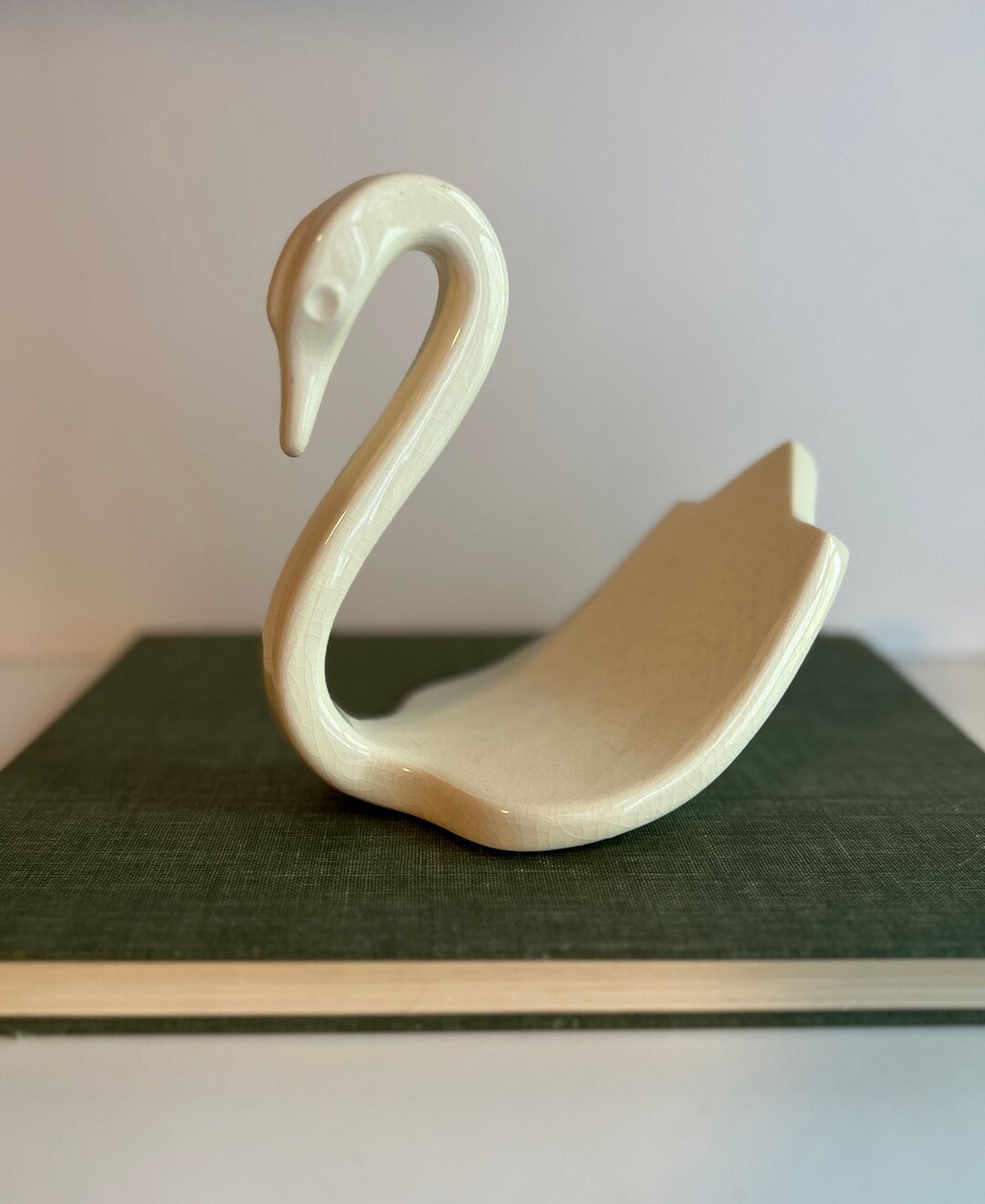 Vintage Swan / Towel Holder - Etsy