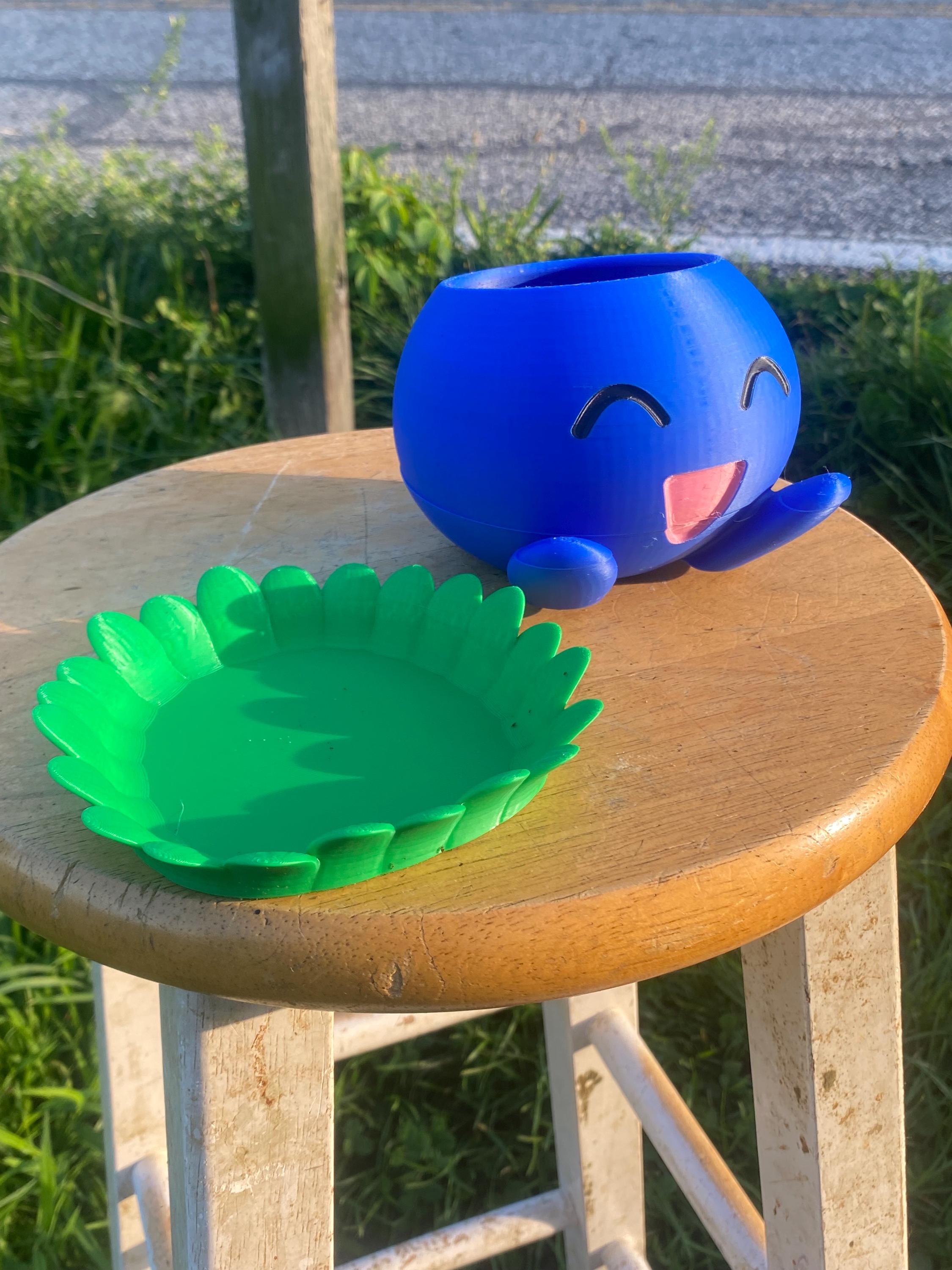 Oddish Planter: Pokémon-inspired 3D Printed Plant Pot With Drainage - Etsy