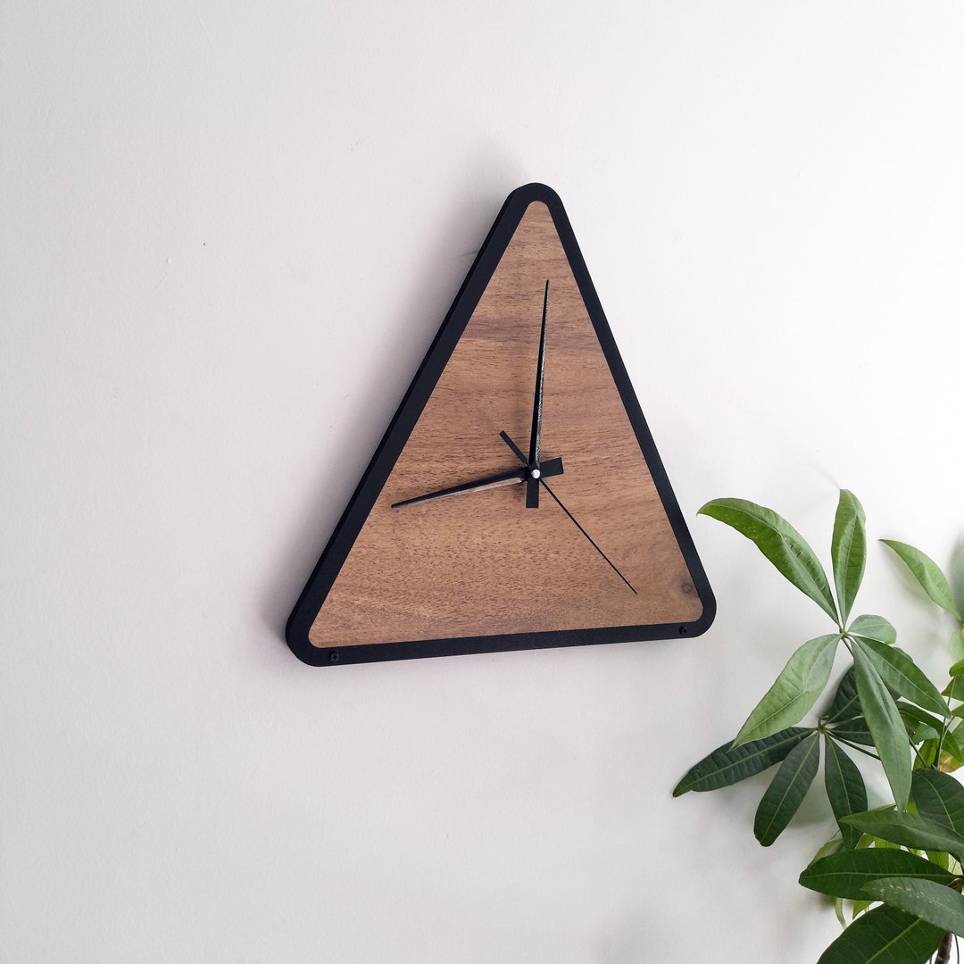 Triangle Wall Clock,minimalist Simple Wall Clock,wall Decor for Living ...