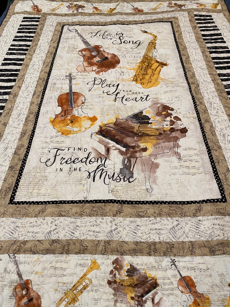 Music Themed Quilt Throw Sized - Etsy