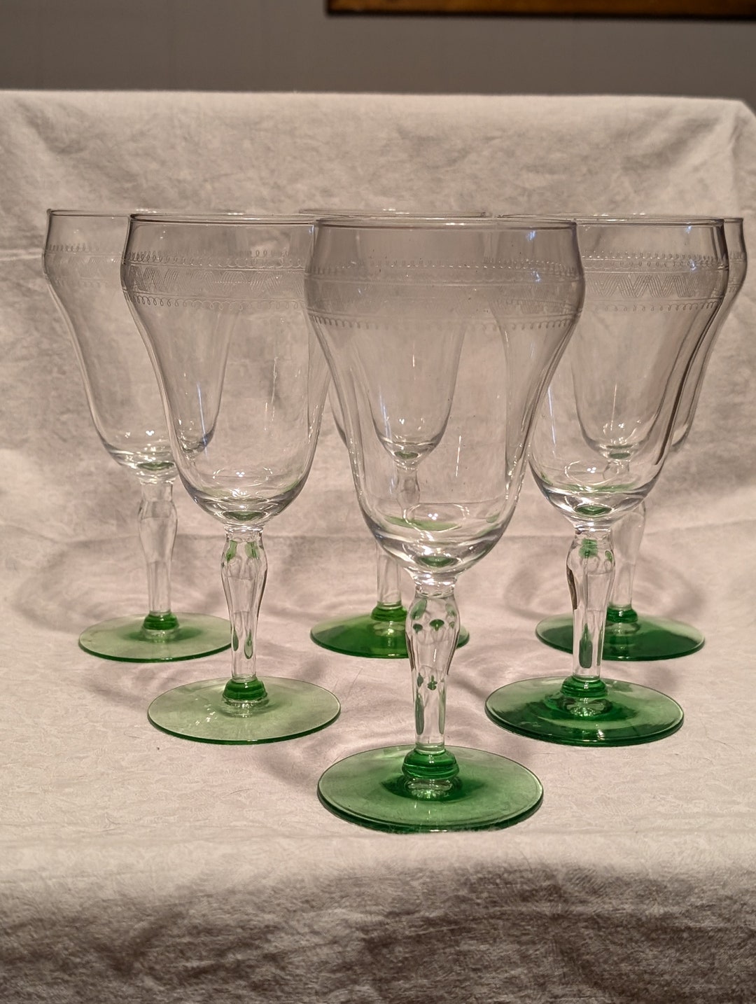 Set of 6 Pear Shaped Wine Glasses With Uranium Foot - Etsy
