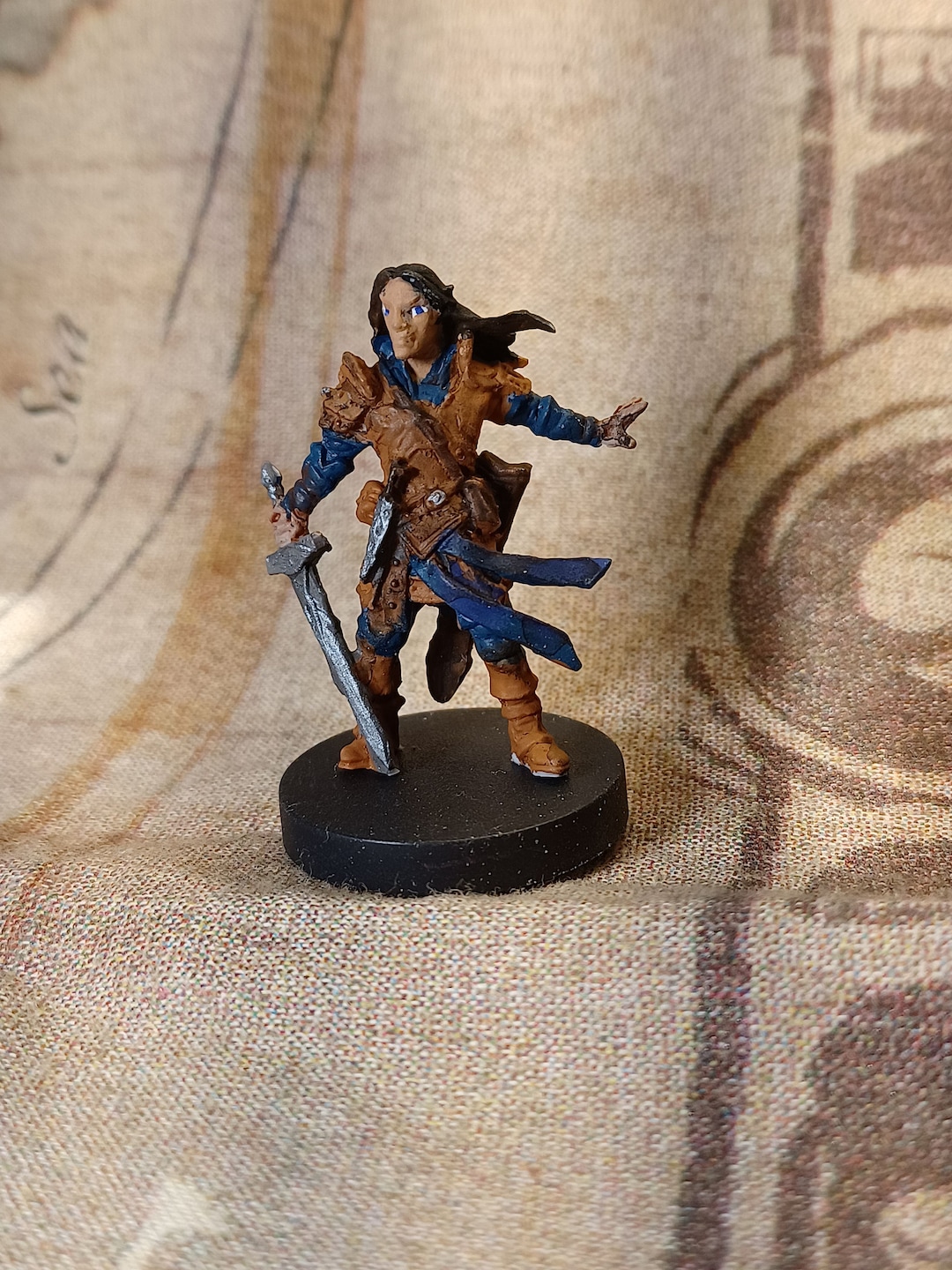 Elf Fighter/rogue (with Sword, Leather Armor) - Hand Painted D&d ...