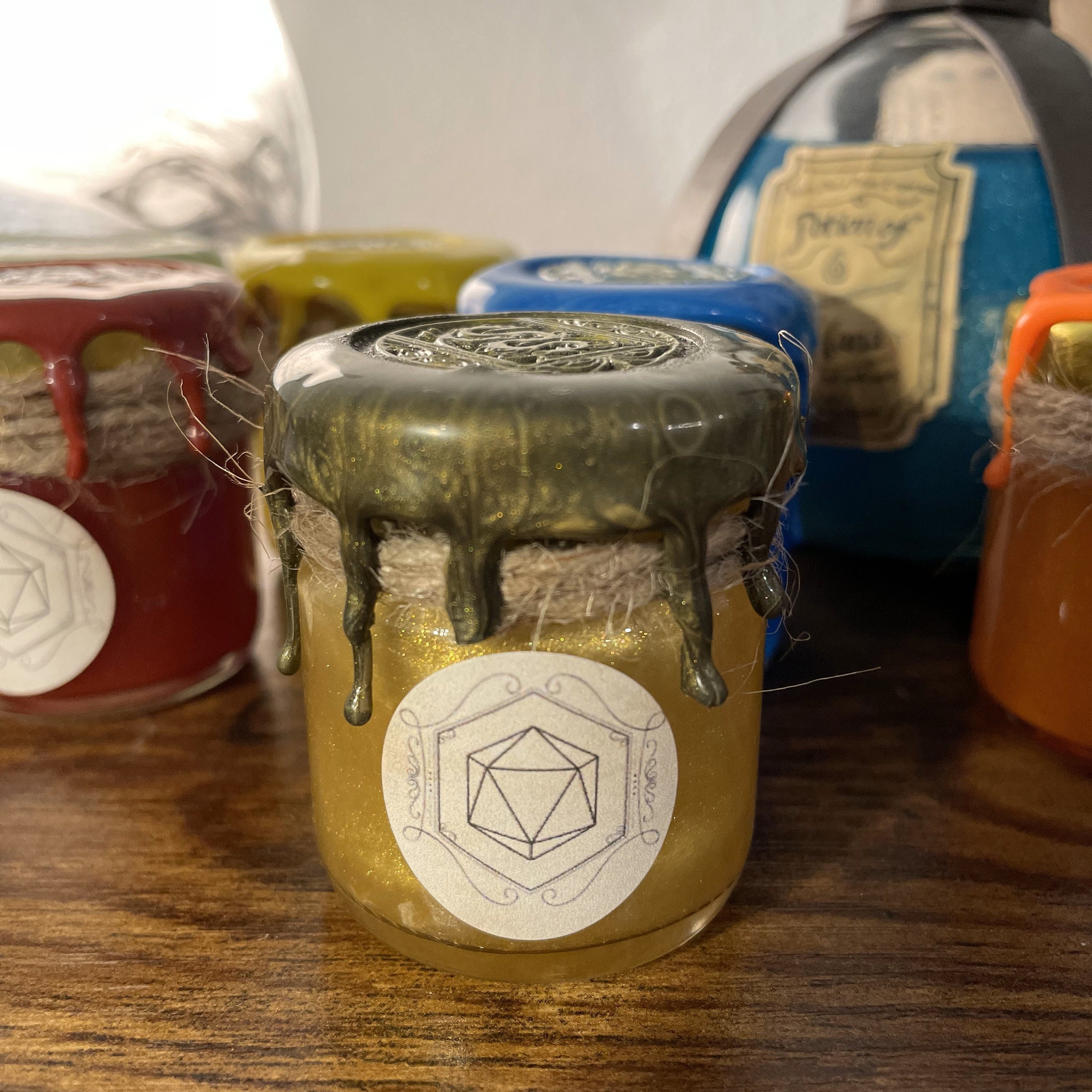 Customized D20 Floating Dice Potion - Etsy