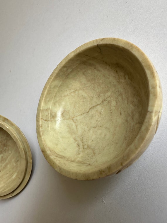 Vintage Soapstone Ring Dish, Trinket Box - Gem