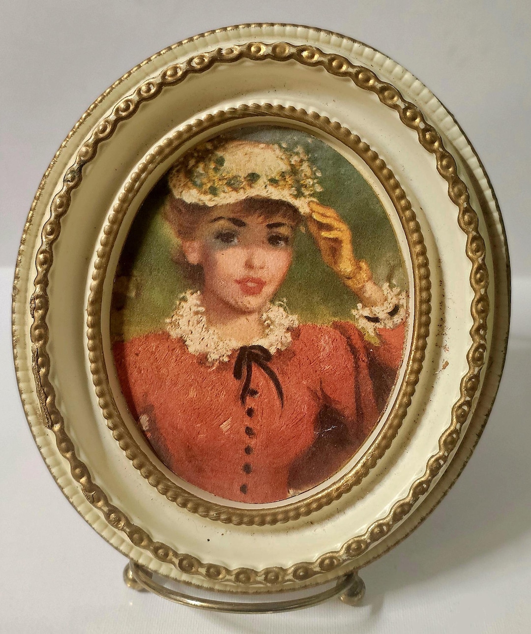 Parisian Lady Print With Frame 1960s Oval Molded Plastic Frame ...