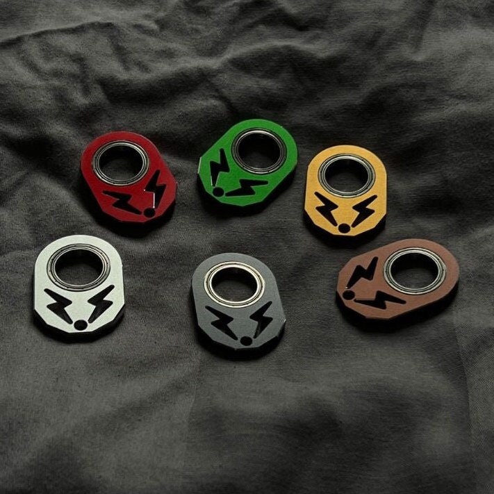 Metal Karambit Spinner Style Fidget Spinner Keychain, Anti Anxiety Toy ...