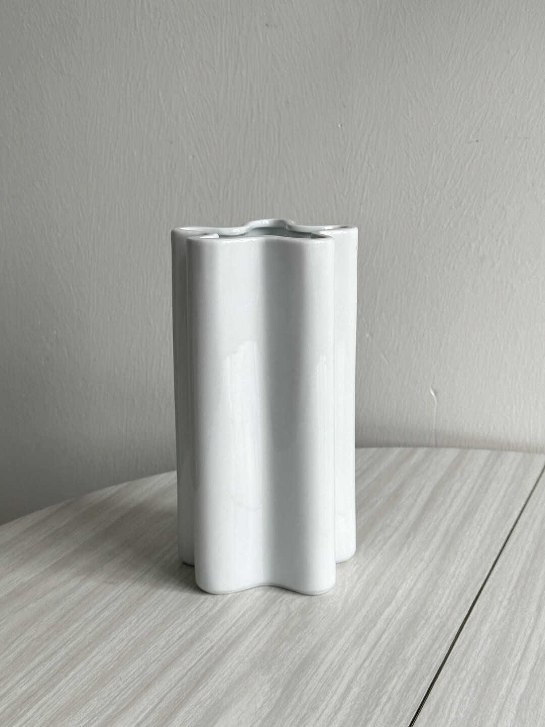 Modern White Ceramic Vase With Undulating Curves, Minimalist and Clean ...