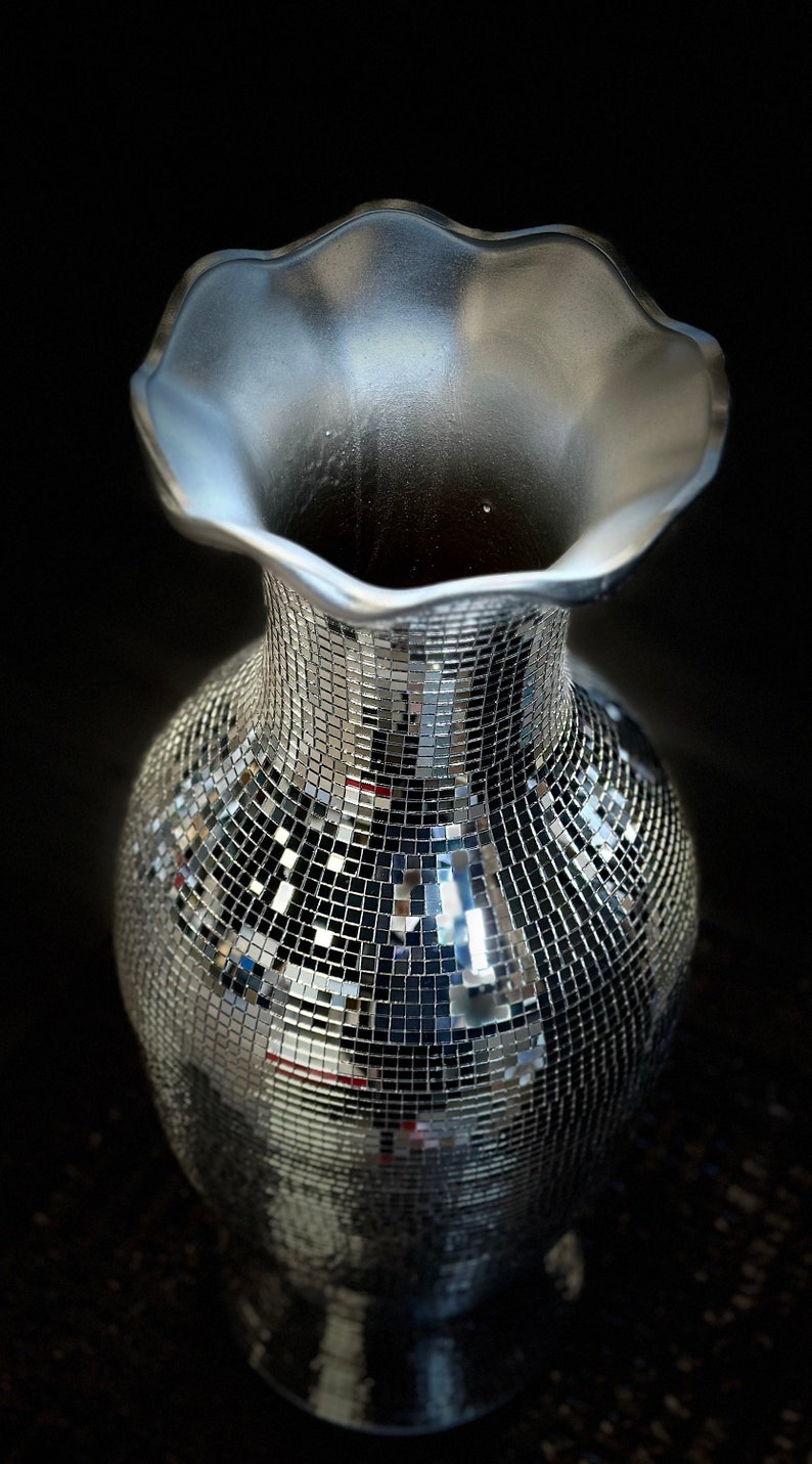 Silver Mirrored Vase/ Reflective Large Vase/ Silver Large Vase/ Silver ...