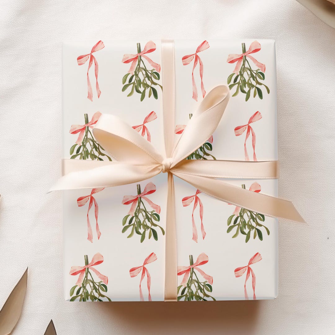 Christmas Wrapping Paper, Bows and Mistletoe Gift Wrap, Quality Holiday ...
